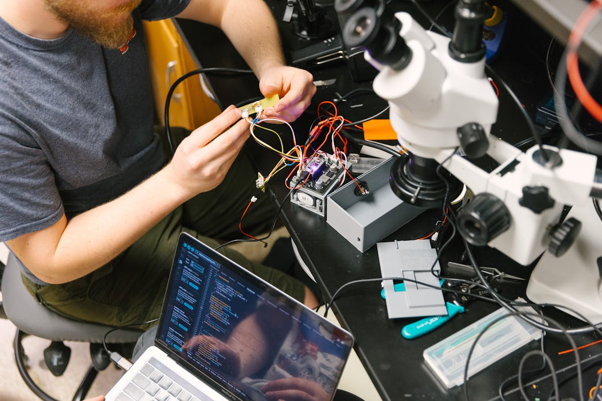 Electrical Engineering Major | B.S. in Electrical Engineering | Bethel ...